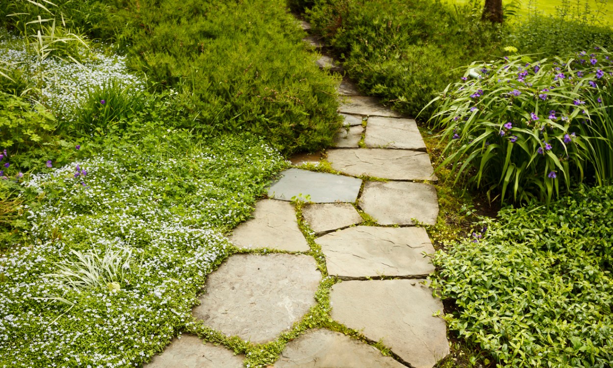 How to Lay a Stone Garden Path (DIYer's Guide) - Bob Vila