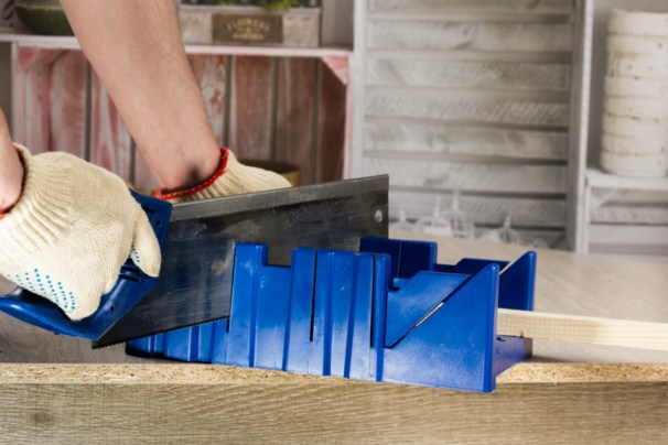 How to Use a Miter Box - Advice From Bob Vila