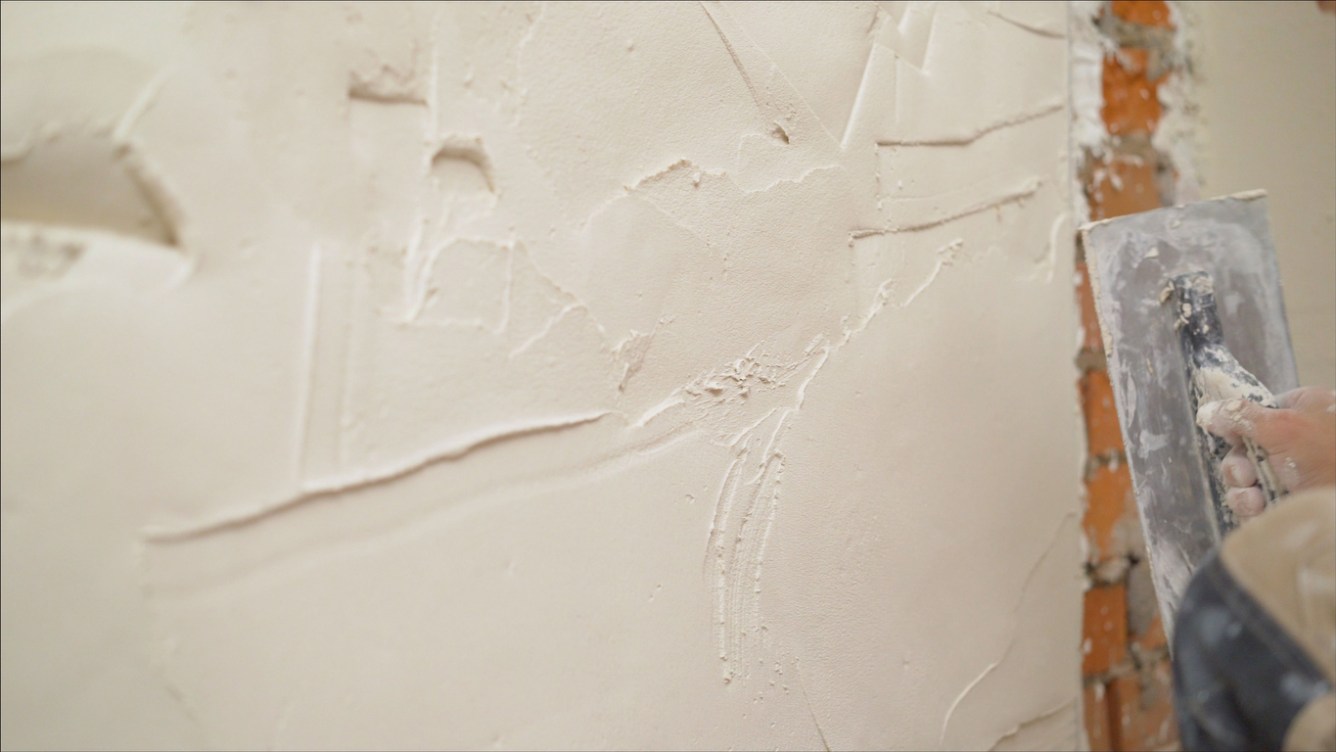 How To: Rebuild a Wall with Three-Coat Plaster - Bob Vila