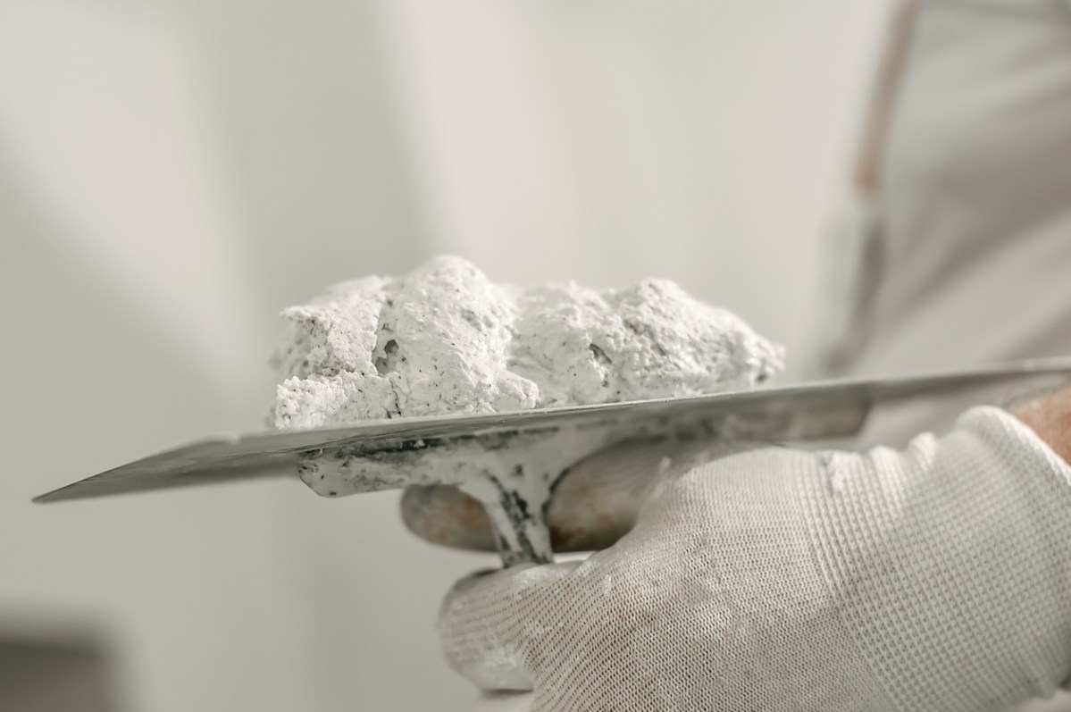 How To: Rebuild a Wall with Three-Coat Plaster - Bob Vila