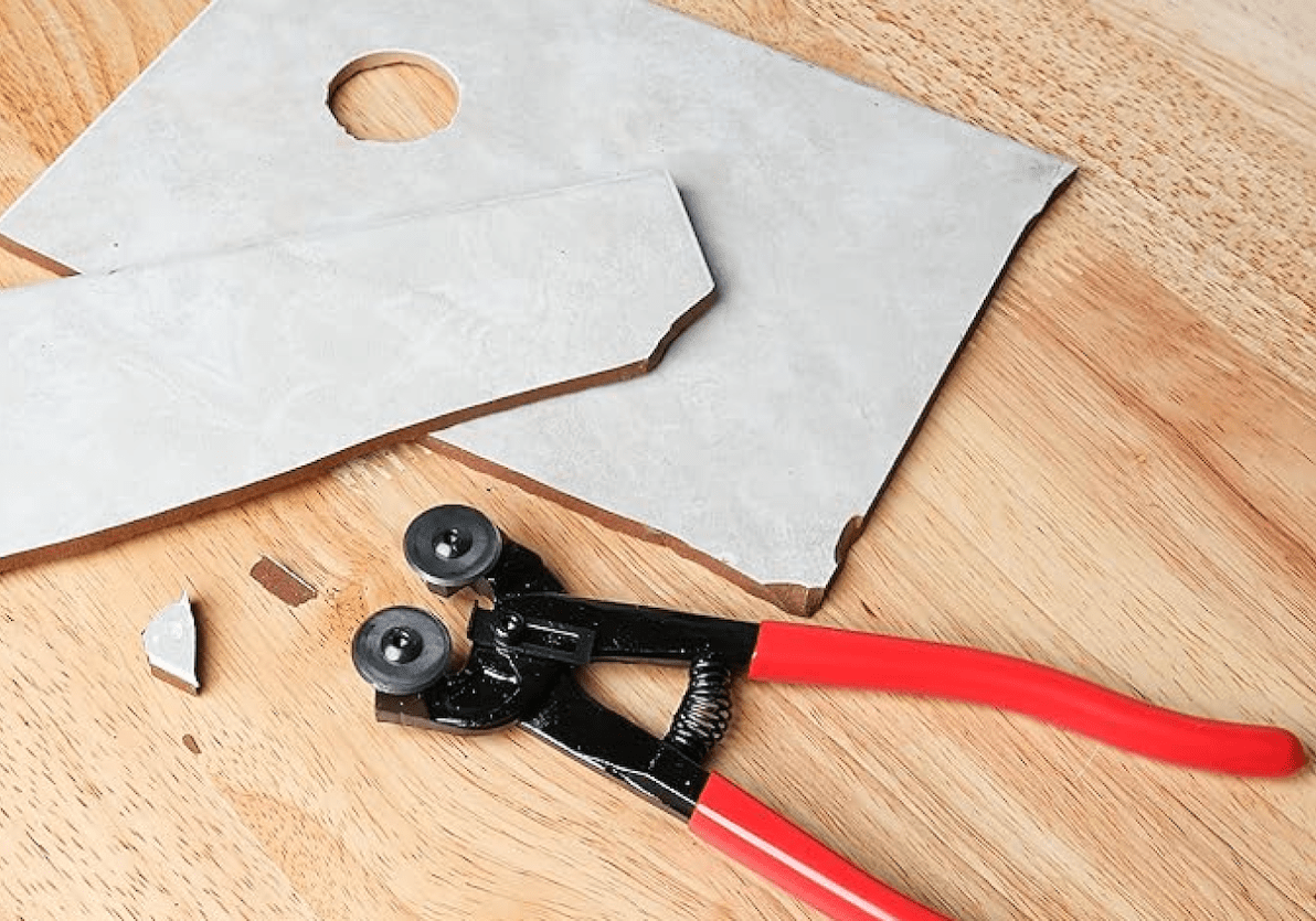 The 8 Tiling Tools All DIYers Should Have — Tips From Bob Vila