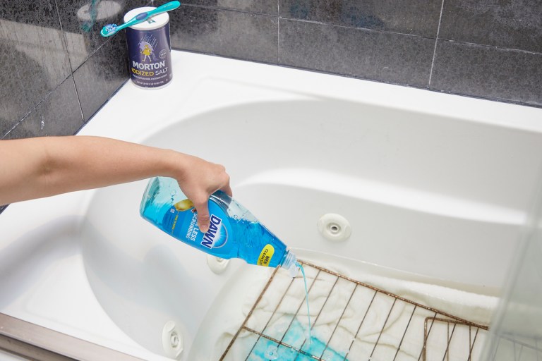 7 Easy and Effective Ways to Clean Oven Racks