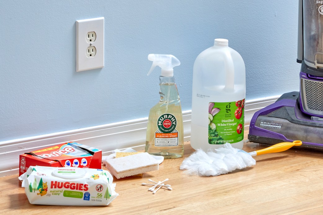 How to Clean Baseboards