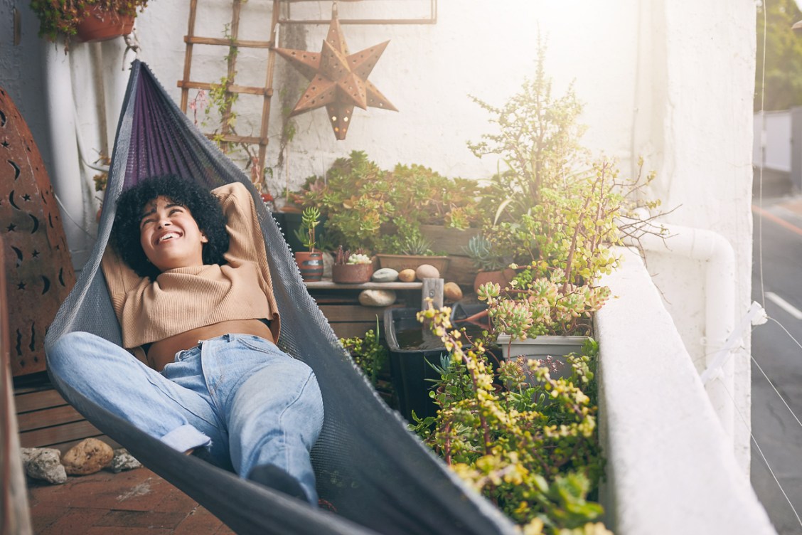 How to Hang a Hammock in 5 Easy Steps - Bob Vila