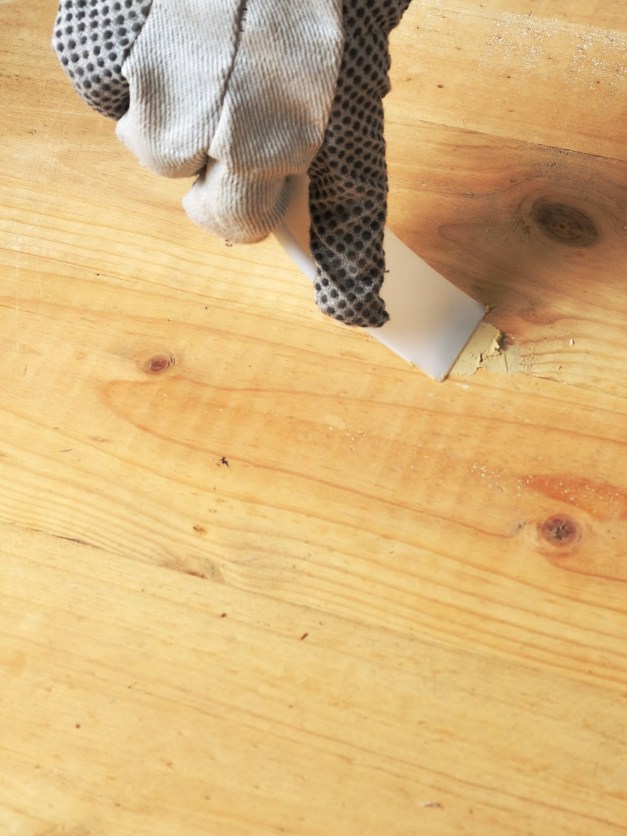 How to Use Wood Filler for Repairing Scratches and Gouges