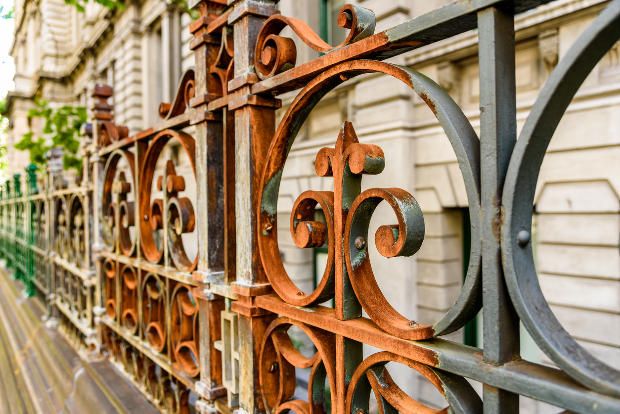 How to Prevent Rust on Metal Railings, Furniture, and Other Structures ...