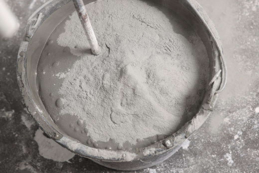 How to Mix Concrete to the Right Consistency