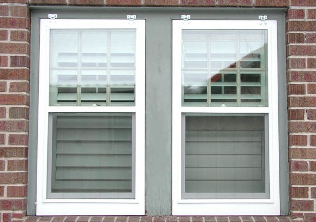 How to Clean Window Screens