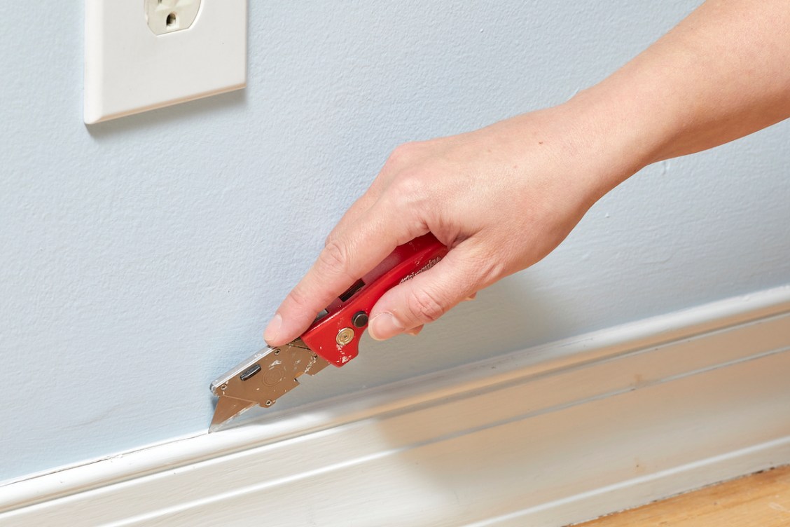 How to Remove Caulk