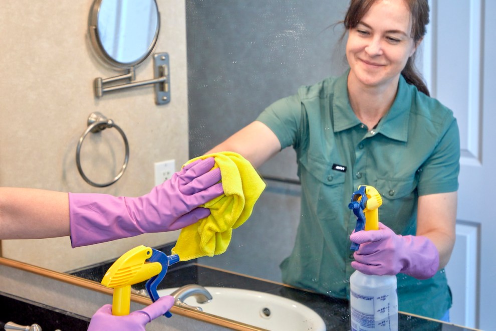 How to Clean a Mirror: 4 Tips for a Streak-Free Finish