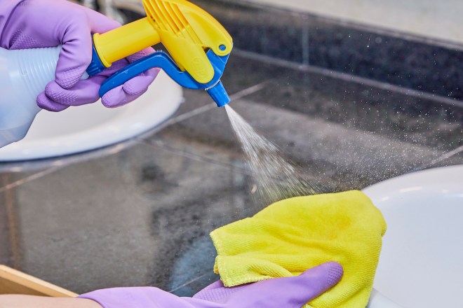 How to Clean a Mirror: 4 Tips for a Streak-Free Finish