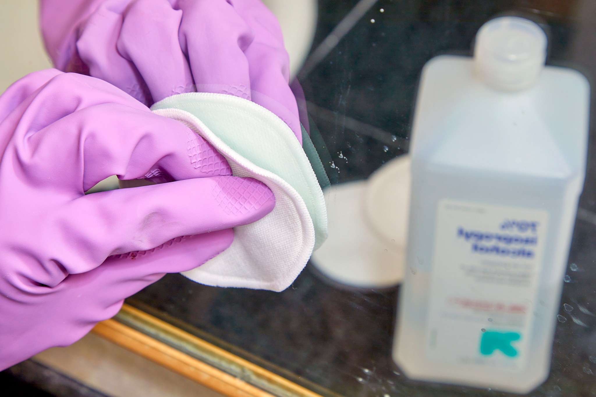 How to Clean a Mirror: 4 Tips for a Streak-Free Finish