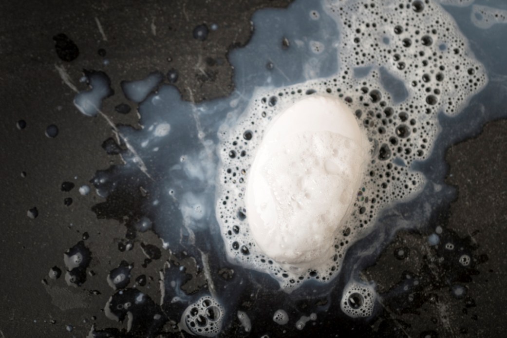 How to Remove Soap Scum From Tubs and Showers