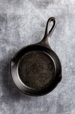 Cleaning Cast Iron - Dos and Don'ts - Bob Vila