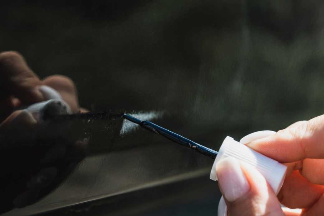 How to Remove Scratches From Glass: DIY Hacks That Work