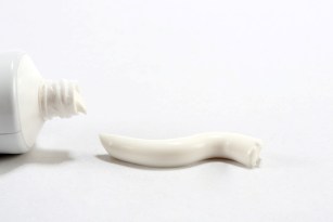 How to Remove Scratches From Glass: DIY Hacks That Work