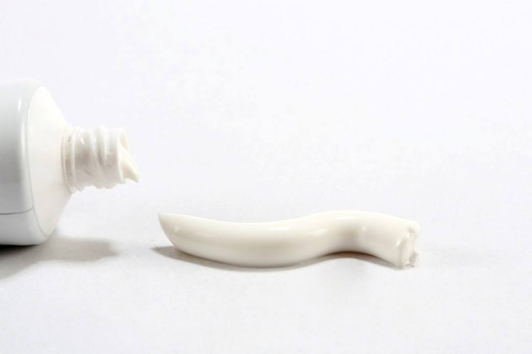 How to Remove Scratches From Glass: DIY Hacks That Work