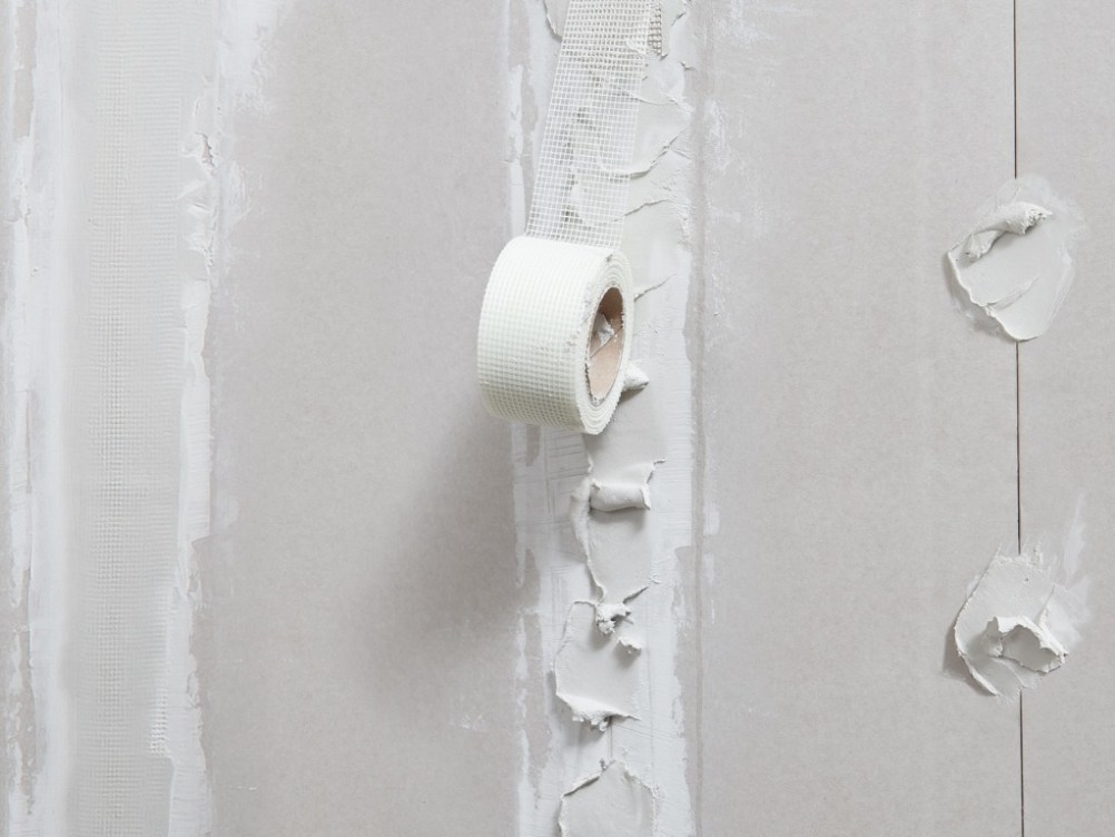 Repairing Drywall: How to Get Professional-Looking Results