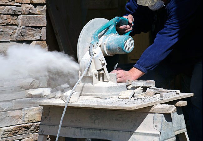 How to Cut Brick (DIYer's Guide) - Bob Vila