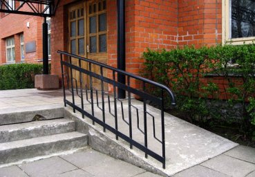 How to Build a Wheelchair Ramp That's Sturdy and Long-Lasting