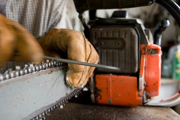 How to Use a Chainsaw