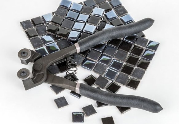 How to Cut Glass Tile with 4 Types of Tools - Bob Vila