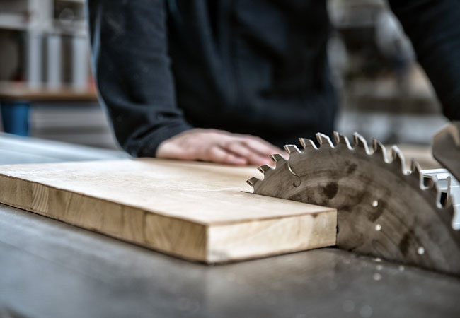 How to Use a Table Saw (Beginner's Guide) - Bob Vila