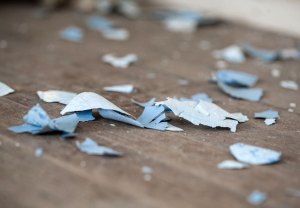 How to Remove Lead Paint (Homeowner's Guide) - Bob Vila