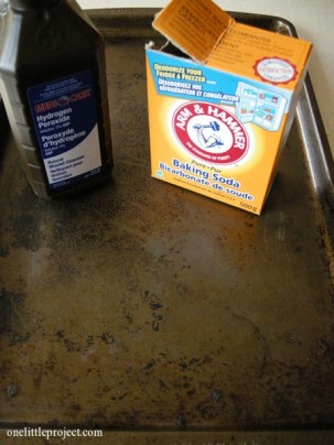 How to Clean Cookie Sheets: 5 Easy Ways to Get the Gunk Off - Bob Vila