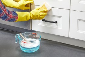 How to Remove Grease from Kitchen Cabinets