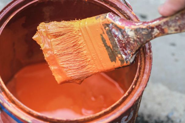 Mineral Spirits vs Paint Thinners: 6 Must-Know Differences