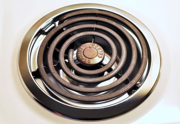 2 Super Easy Ways to Clean Your Stove Drip Pans - Bob Vila