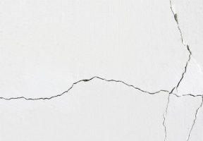 Cracks in Walls? Here's Exactly How Concerned You Should Be - Bob Vila