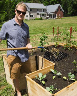 Keyhole Gardening 101: All You Need to Know - Bob Vila