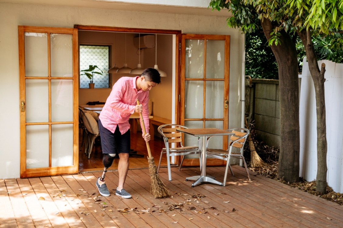 How to Get Rid of Flies Outside