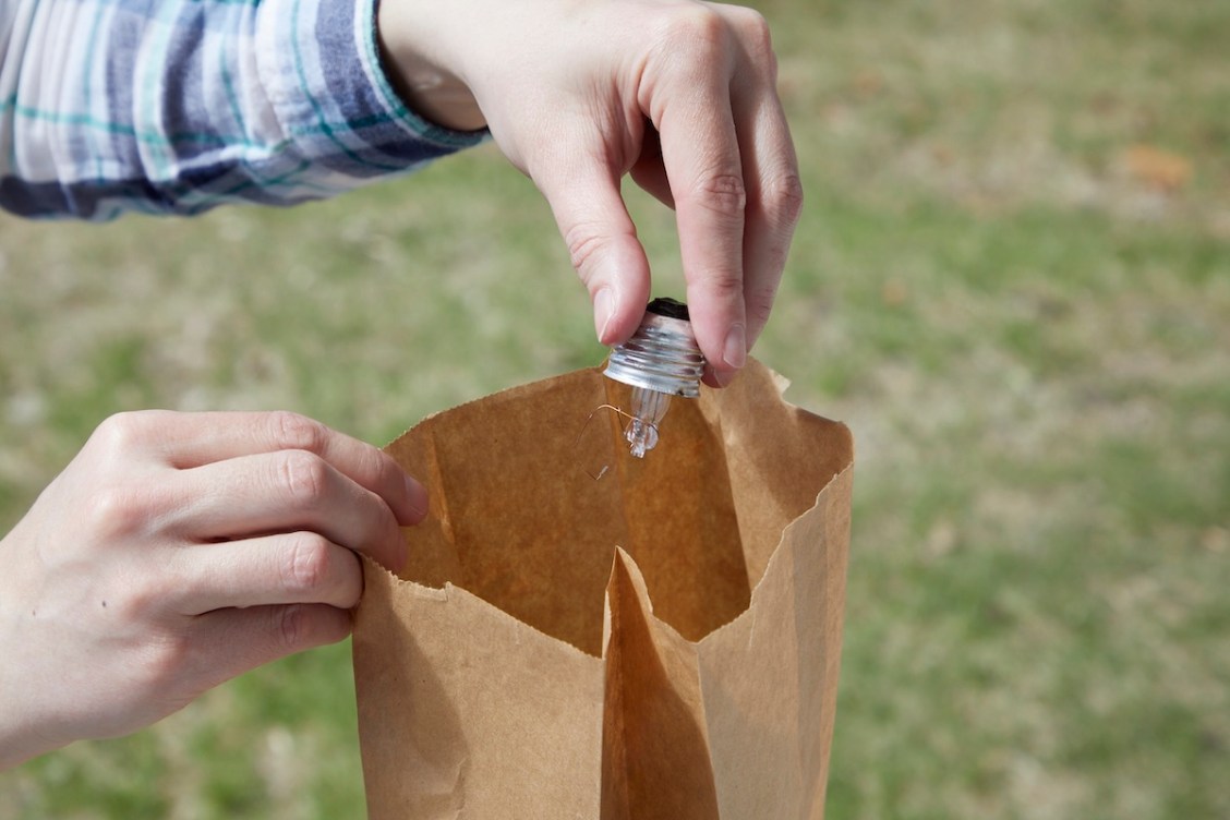 How to Remove a Broken Light Bulb