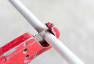 Gluing PVC Pipe? Follow These 7 Dos and Don'ts - Bob Vila
