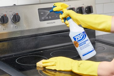 This DIY Homemade Degreaser Recipe Conquers Oil and Grime