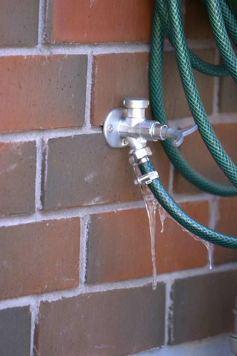 How a Frost-Free Faucet Can Save Homeowners Thousands of Dollars - Bob Vila