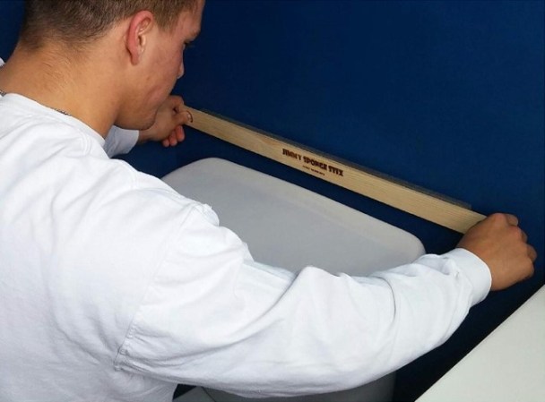 How to Paint Behind a Toilet - Two Ways - Bob Vila