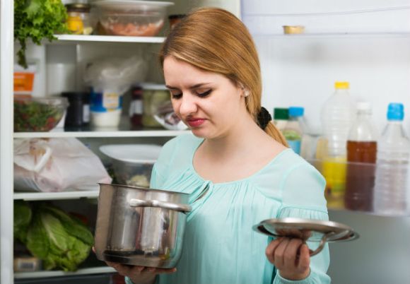 Smelly Fridge? 9 Tips for Deodorizing the Fridge & Freezer - Bob Vila