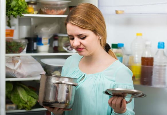 Smelly Fridge? 9 Tips for Deodorizing the Fridge & Freezer - Bob Vila
