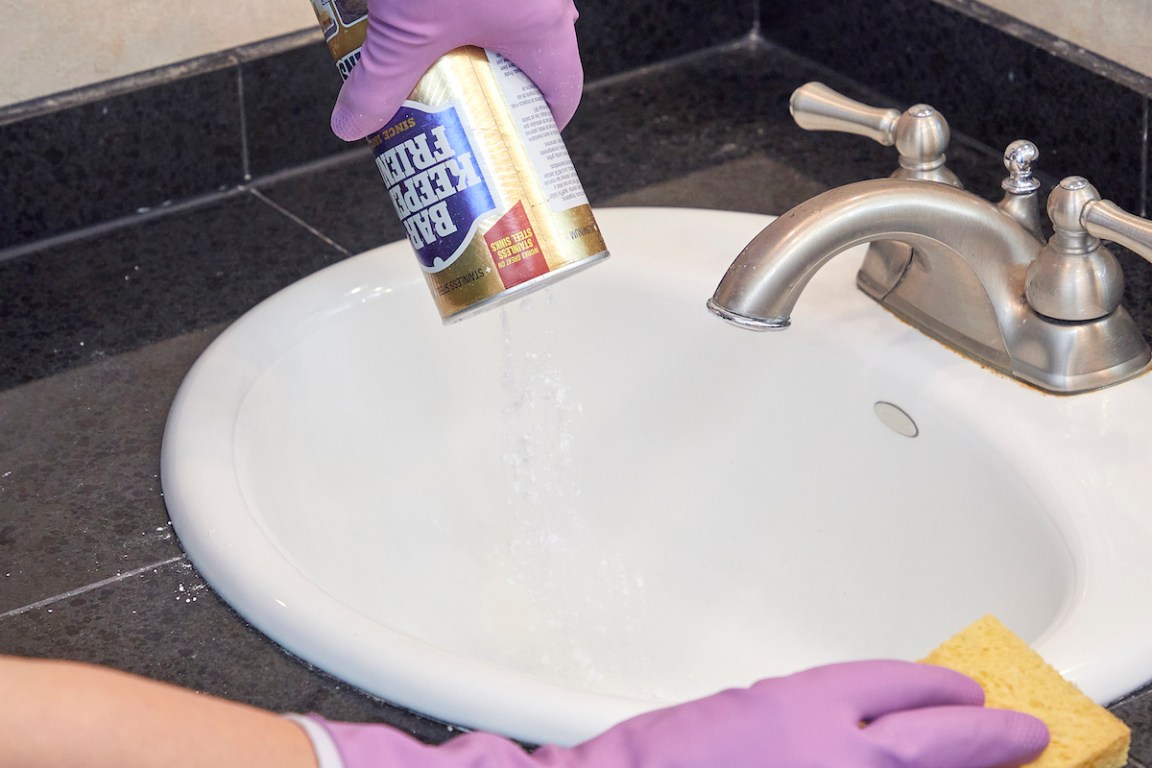 How to Clean a Porcelain Sink in the Kitchen or Bathroom