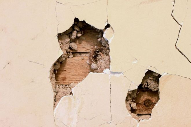 Lath and Plaster Walls: Pros and Cons - Advice From Bob Vila