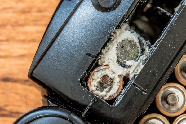 How to Clean Battery Corrosion in 4 Steps