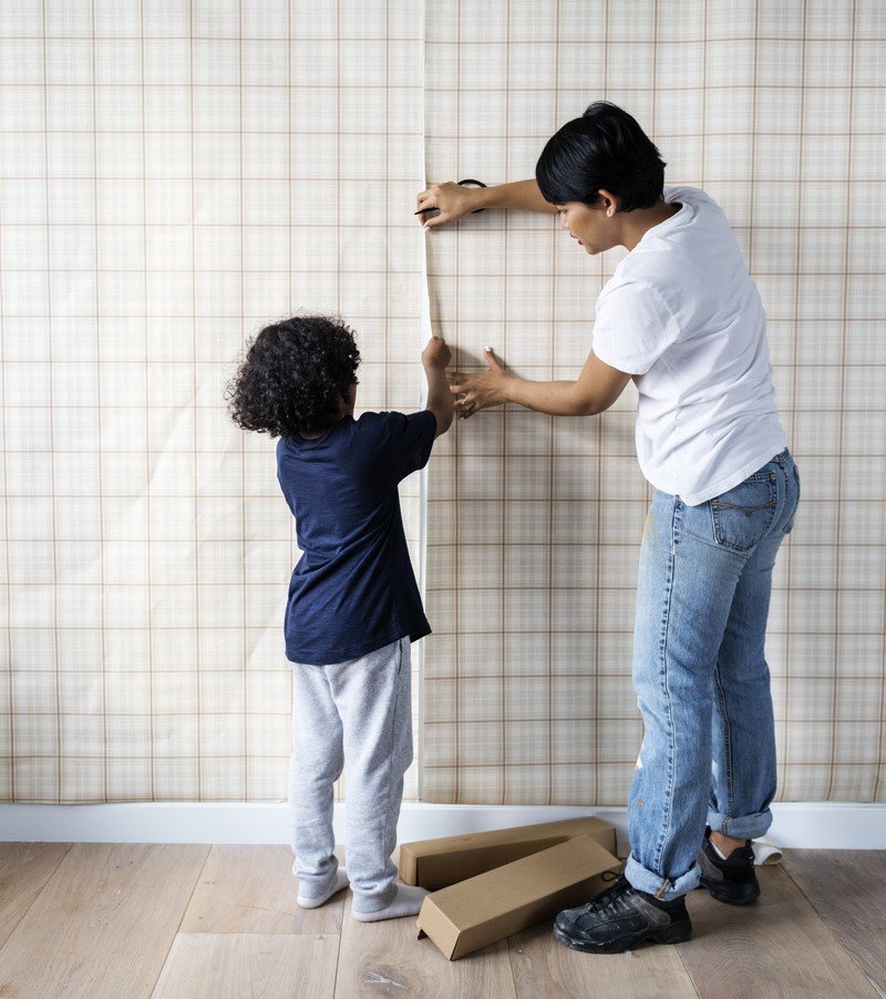 Wallpaper Peeling? How to Fix Loose Seams and Air Bubbles - Bob Vila