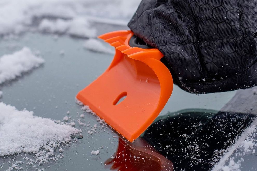 The 9 Best Ice Scrapers, Vetted - Top Picks from Bob Vila