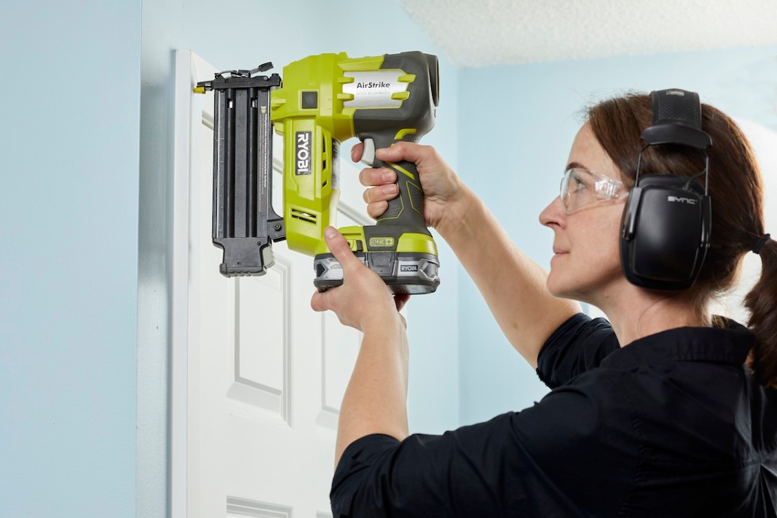 Types of Nail Guns and How to Use Them Safely