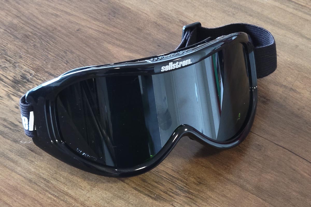 The Best Safety Glasses for Debris and UV Damage - Tested by Bob Vila
