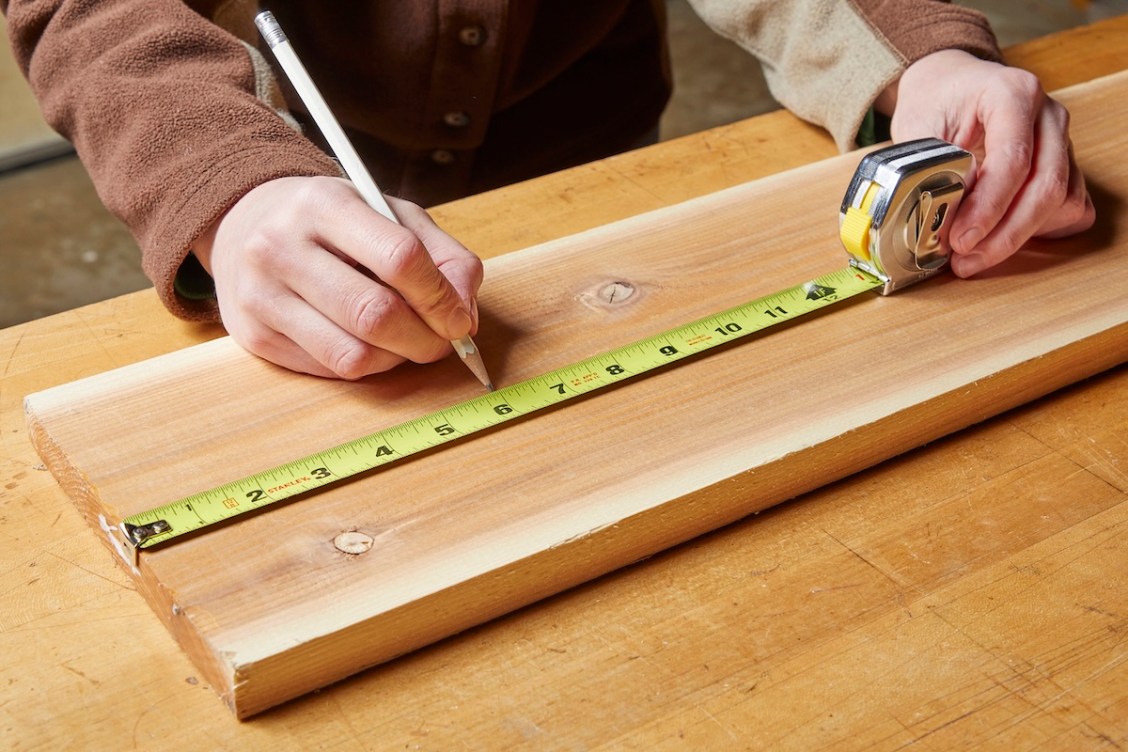 How to Use a Tape Measure (and Read Its Results) - Bob Vila